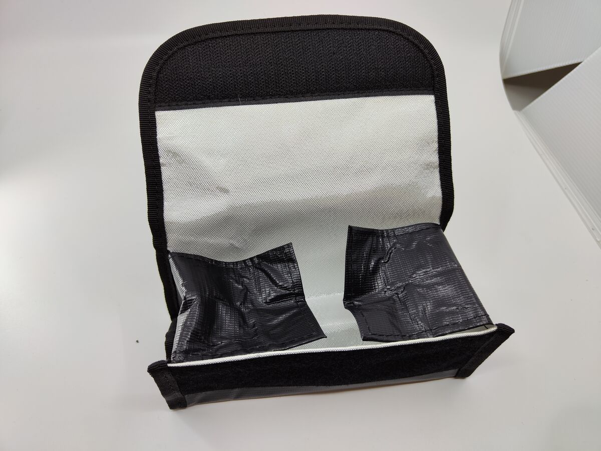 Halko LiPo Bag 185x75x60mm - Medium (C) | EuroRC.com